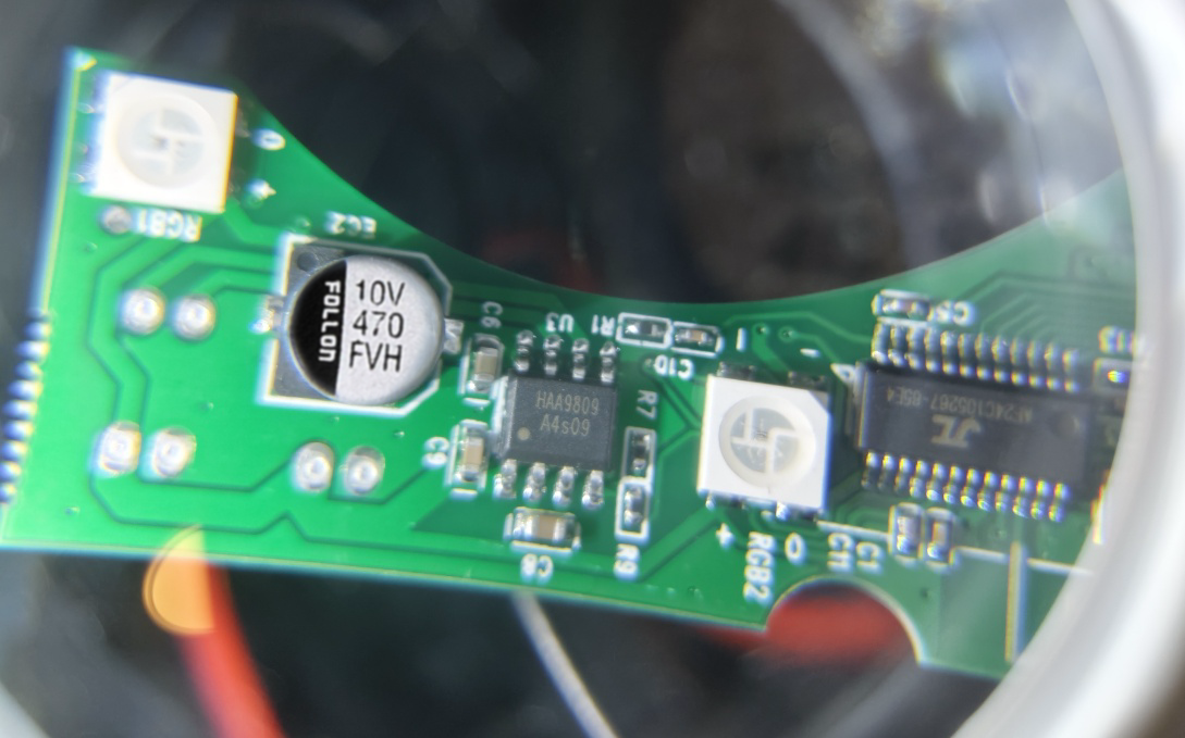 FOLLON - 富隆电子 贴片电解电容器 | 铝电解电容器 | 固态电解电容器 | 固液混合电解电容器制造商